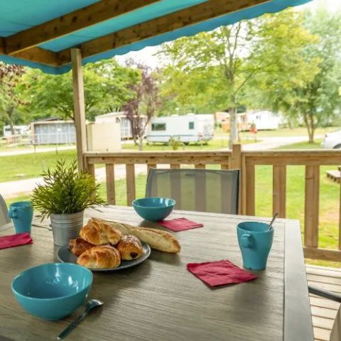 Camping Le Rivage Civraisien in Civray | BungalowSpecials